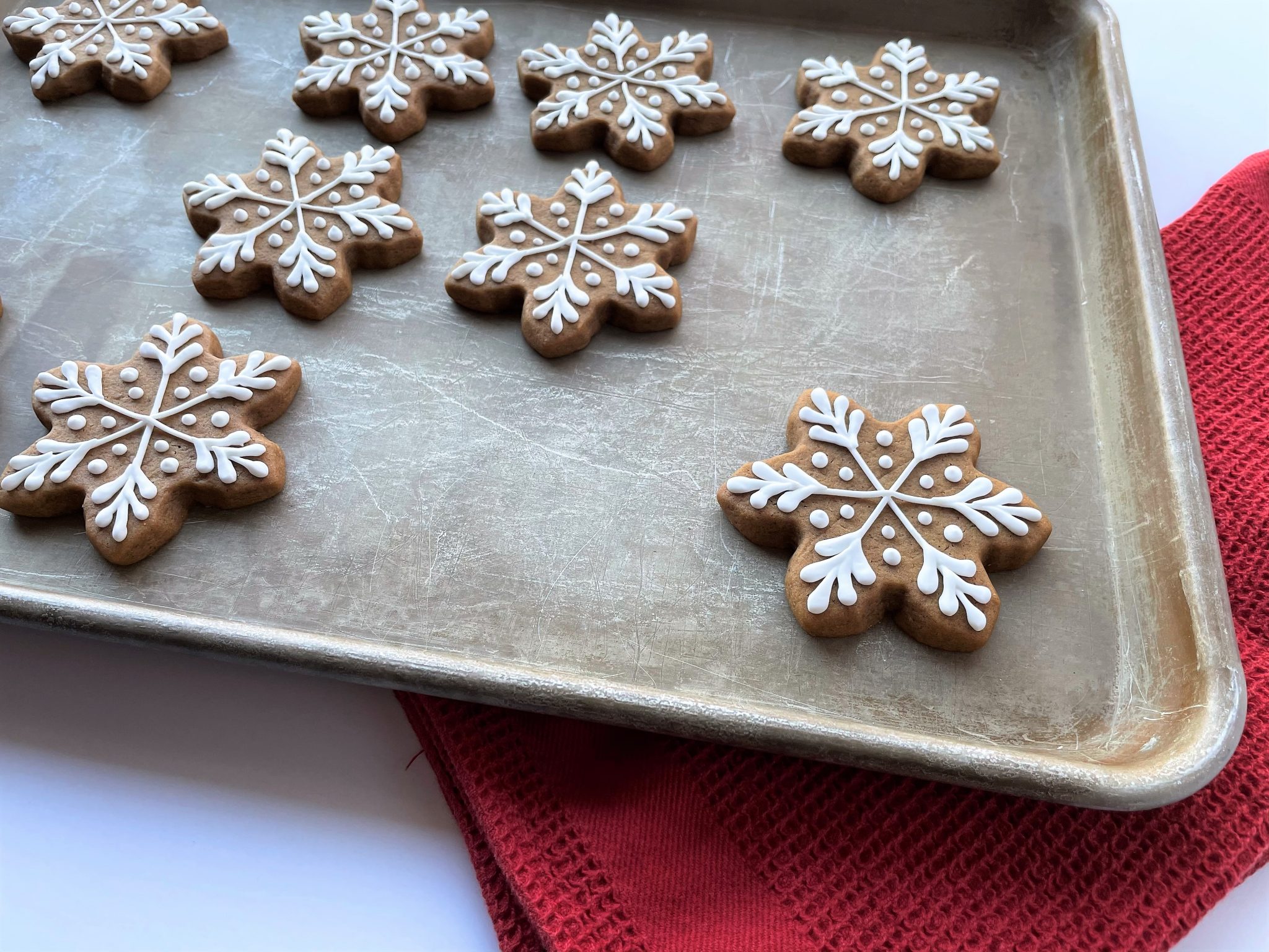 Soft Roll-Out Gingerbread Cookies - Sugared Sentiments